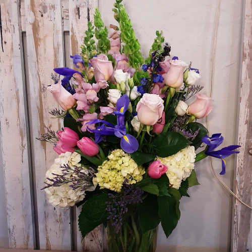 Westborough Florist | Flower Delivery by Mugford's Flower Shoppe