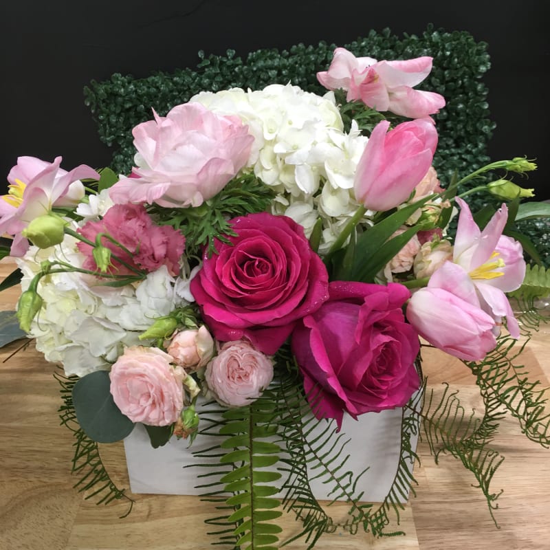 San Leandro Florist | Flower Delivery by Fleurs D'Amour and Joy
