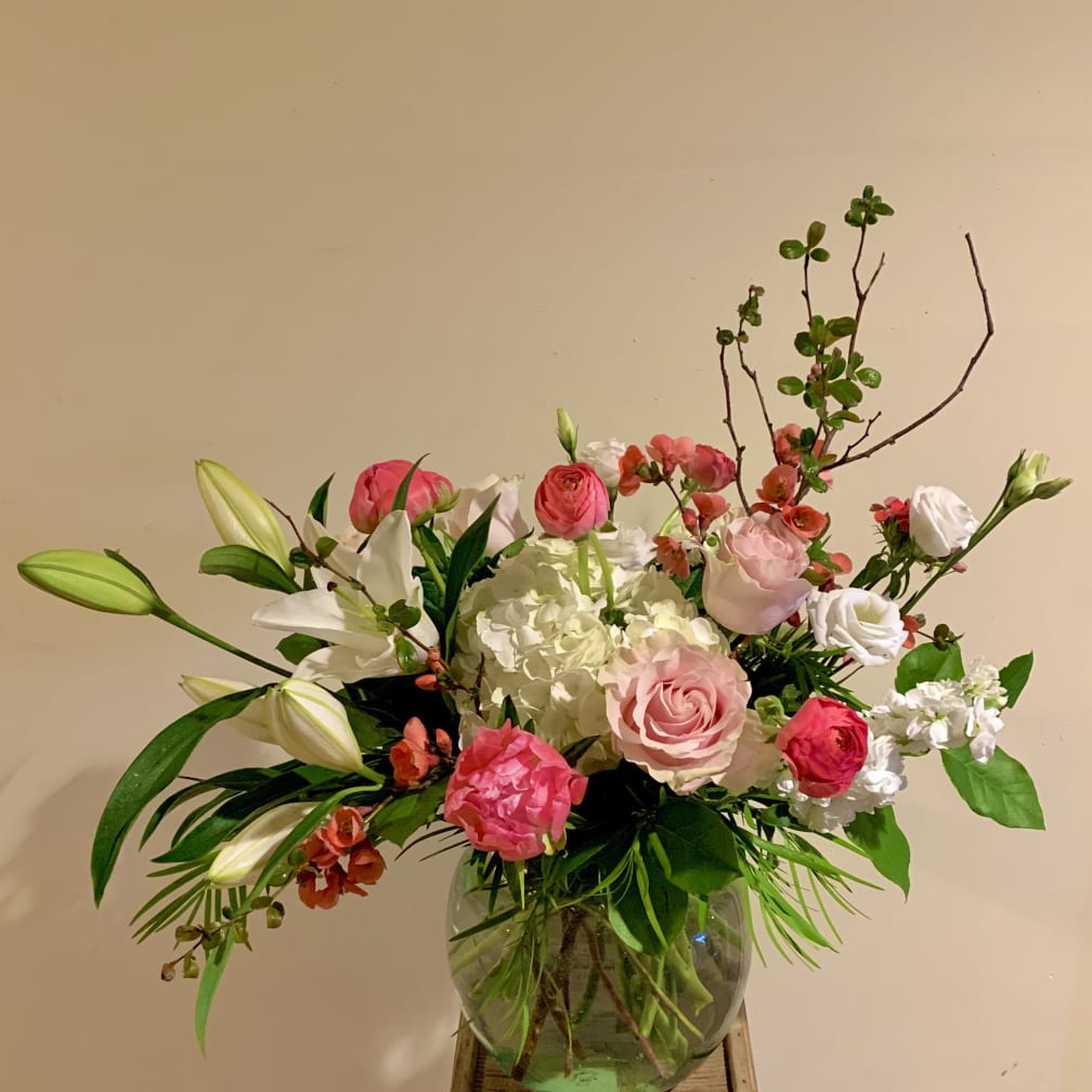 Litchfield Florist | Flower Delivery by Flowers of Distinction