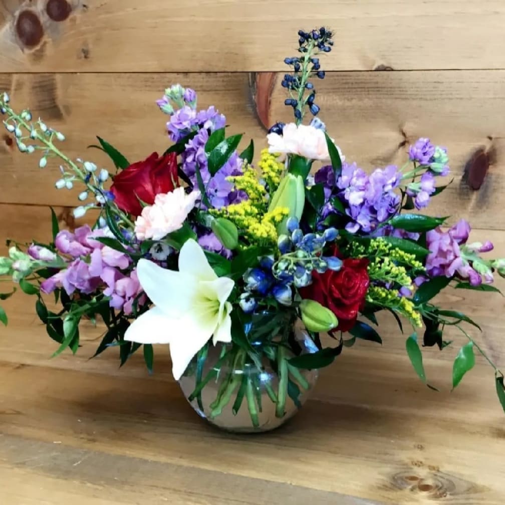 Beaver Falls Florist | Flower Delivery by The Mayflower Florist