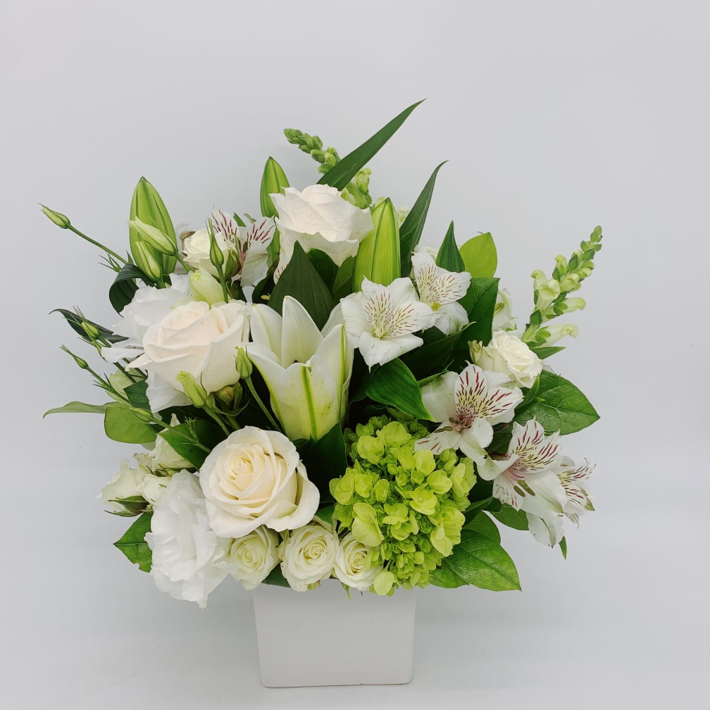 Lake Forest Florist | Flower Delivery by Lake Forest Floral Design