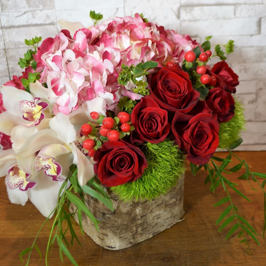 Costa Mesa Florist | Flower Delivery by Flower-Synergy