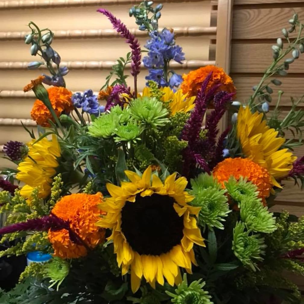 Mount Holly Florist | Flower Delivery by Miss Bee Haven Florist