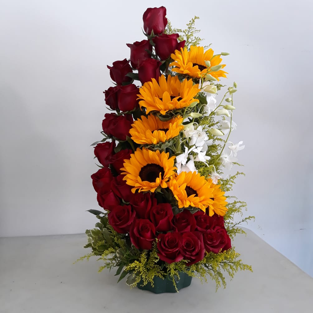 Half Moon by Ary's Flowers