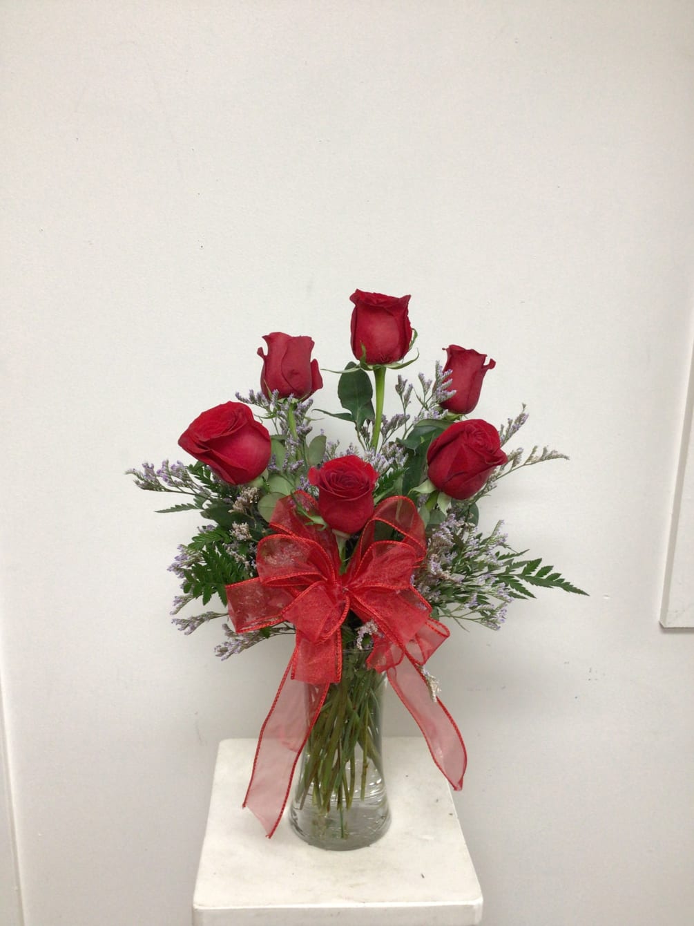 6 long stem roses by Jordan House Flowers