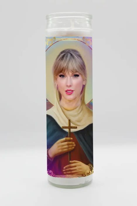 Taylor Swift Candle by Jasmine Rae Floral Design Taylor Swift Candle by Jasmine Rae Floral Design