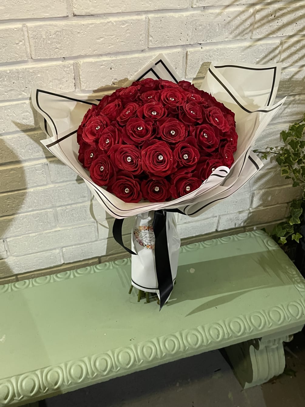30 Rose Ramo Bouchon by Jardin D’eden Florist