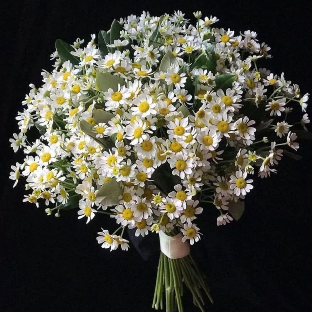 Daisies Wedding Bouquet by Sweet Peony Flower Shop
