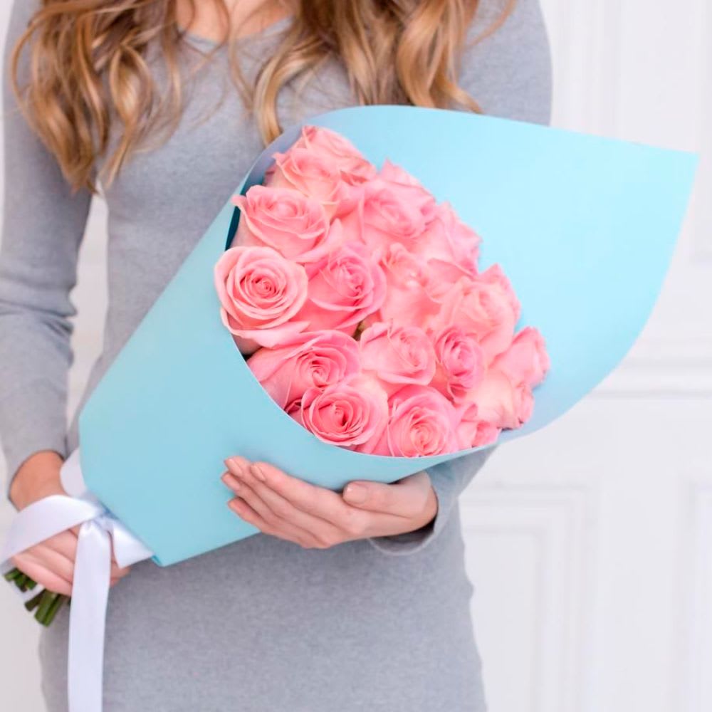 2 Dozen Classic Pink Roses by Floral Savour