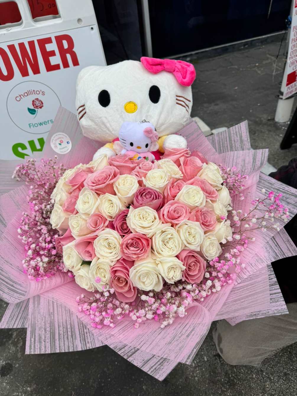 hello kitty ramo buchon by Challito’s Flowers