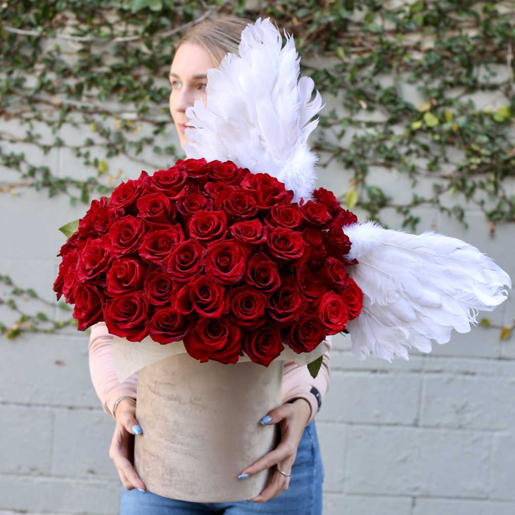 Valentine's day flower delivery store