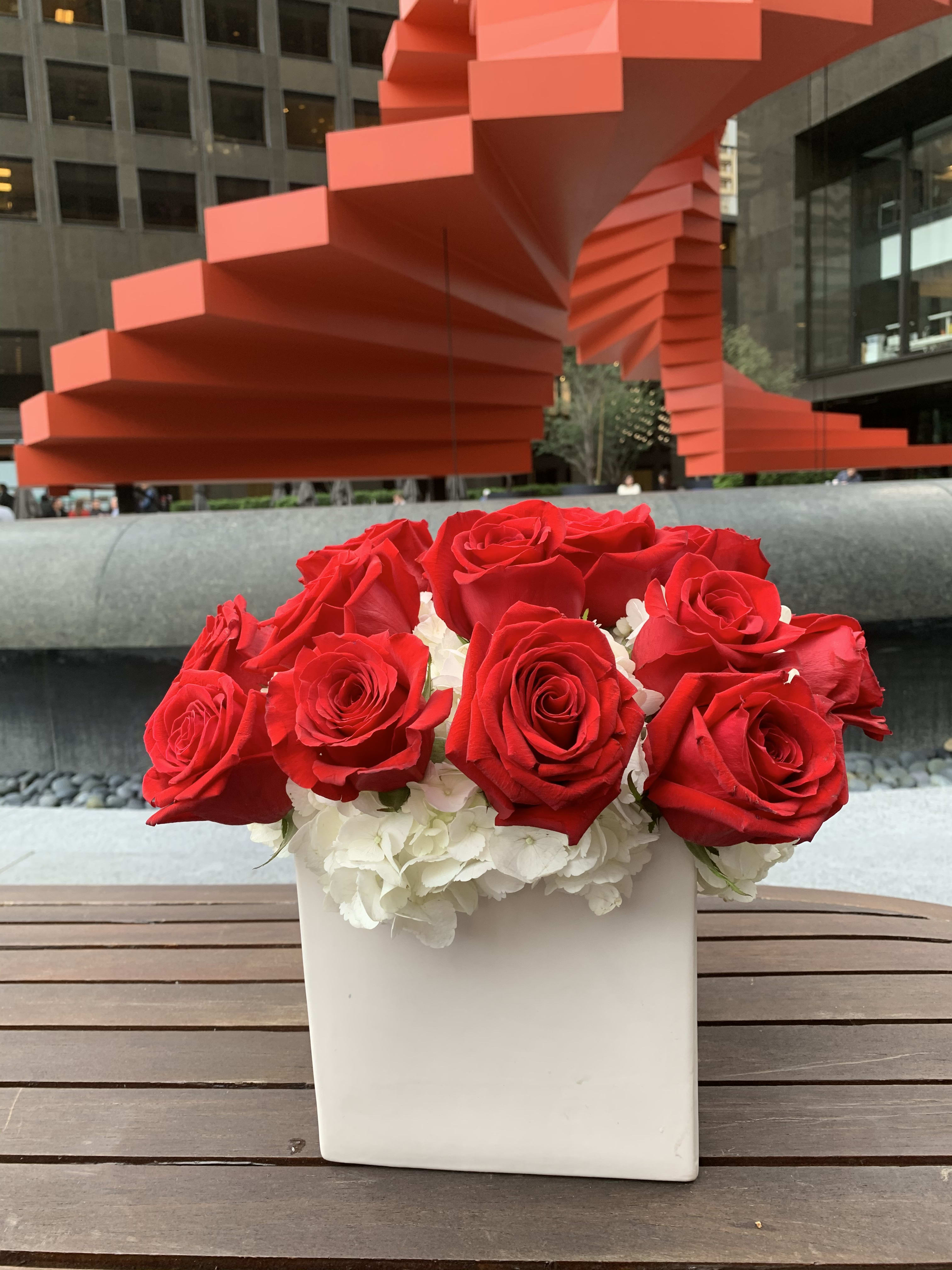 Rose Pave in Los Angeles, CA | Downtown Flowers
