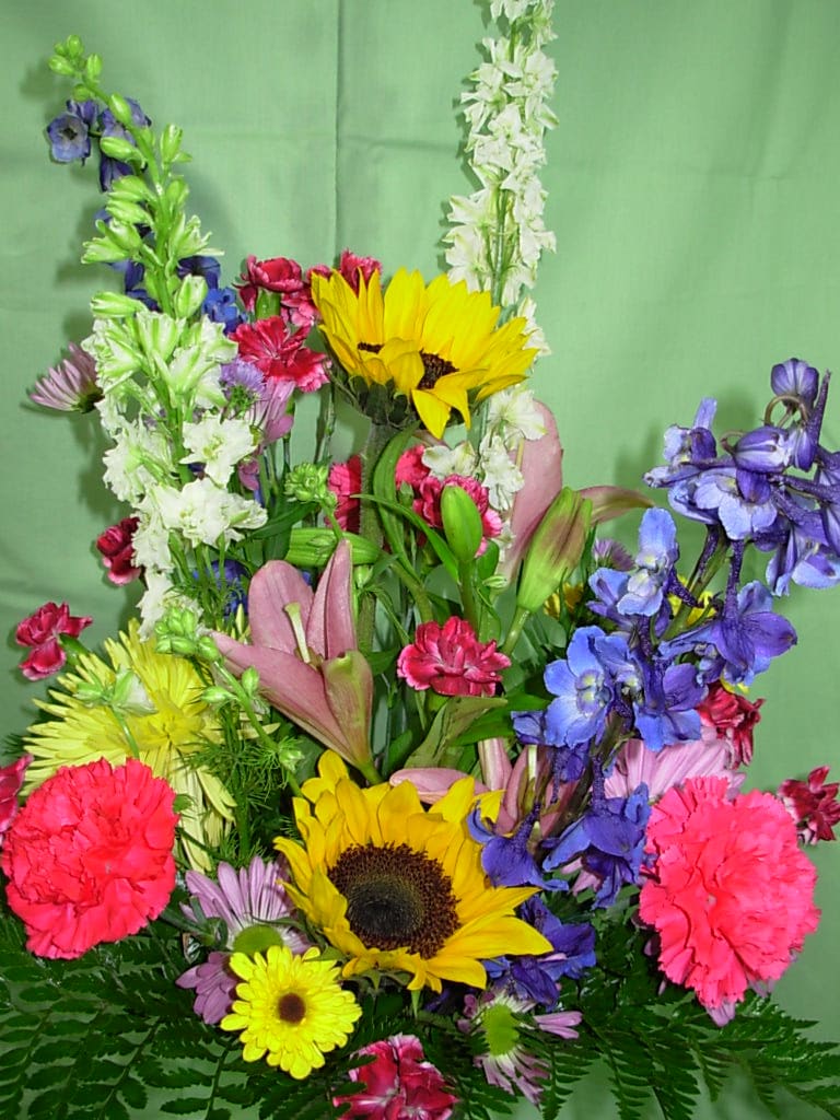 BRILLIANT GARDEN BOQUET NEW-V49 in Sumter, SC | Newton's Greenhouse and ...