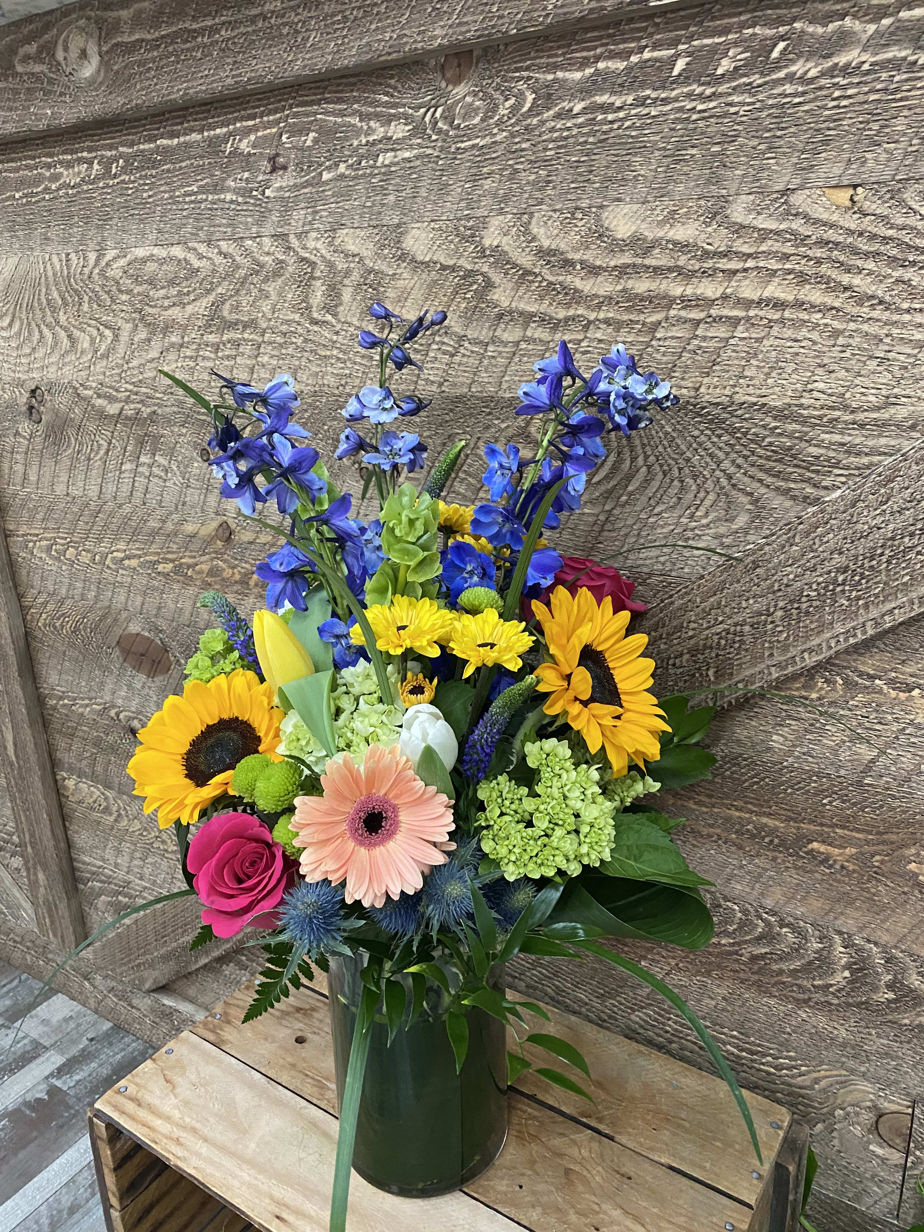 Miss Mikayla in Medway, MA | Luna's Flower Shop