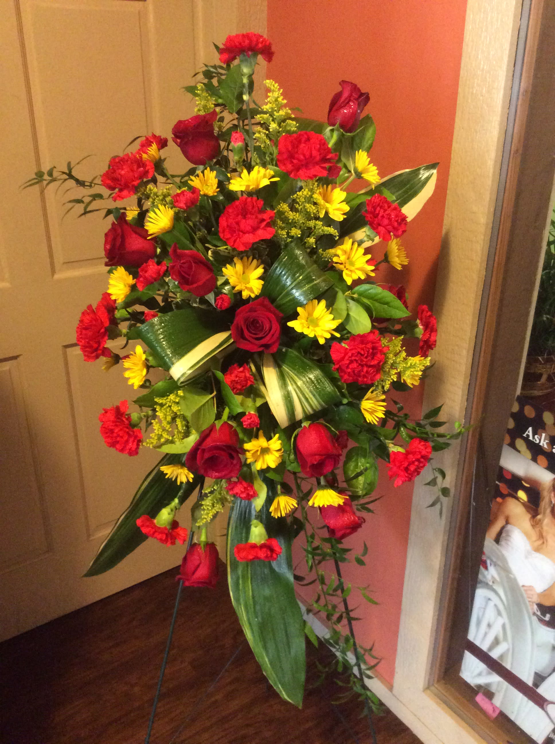 Red and Yellow Standing Spray in Saugatuck, MI | Back To The Fuchsia