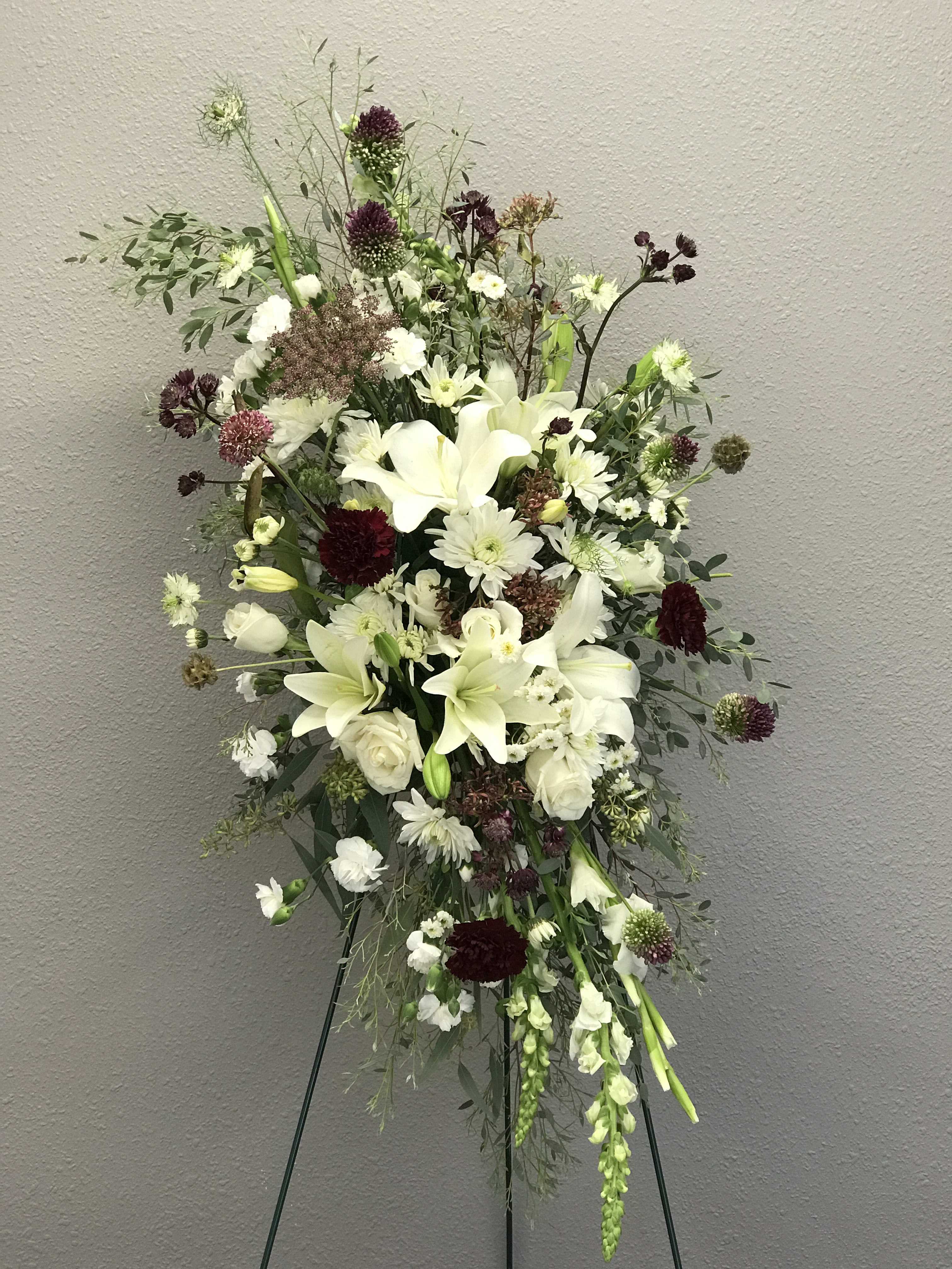 Wildflower Spray in San Diego, CA | Royal Flowers and Events