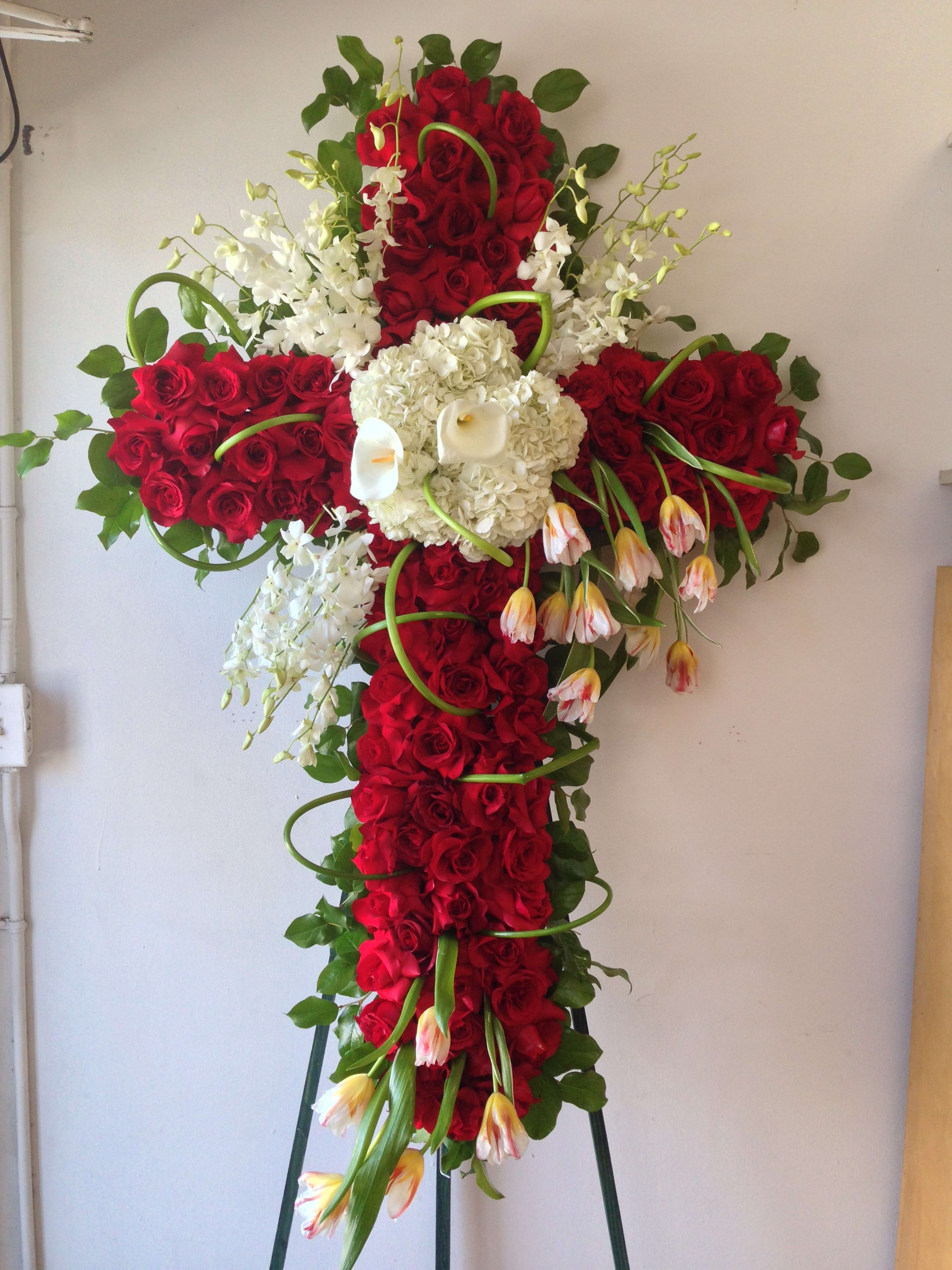 Roses Cross #1 in North Hollywood, CA | Million Roses Flowers Inc.