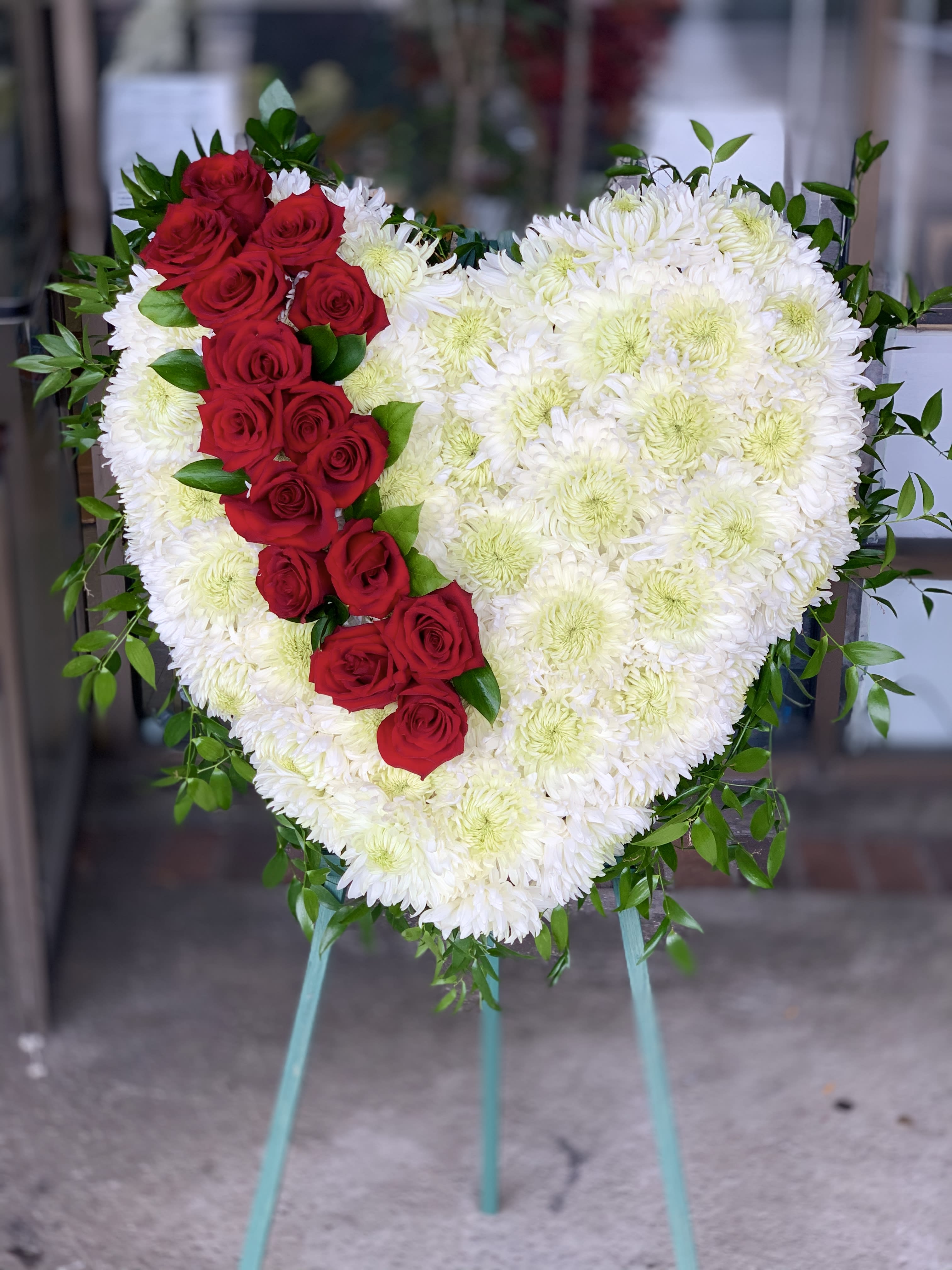 Bleeding Heart in Torrance, CA | Andes Florist