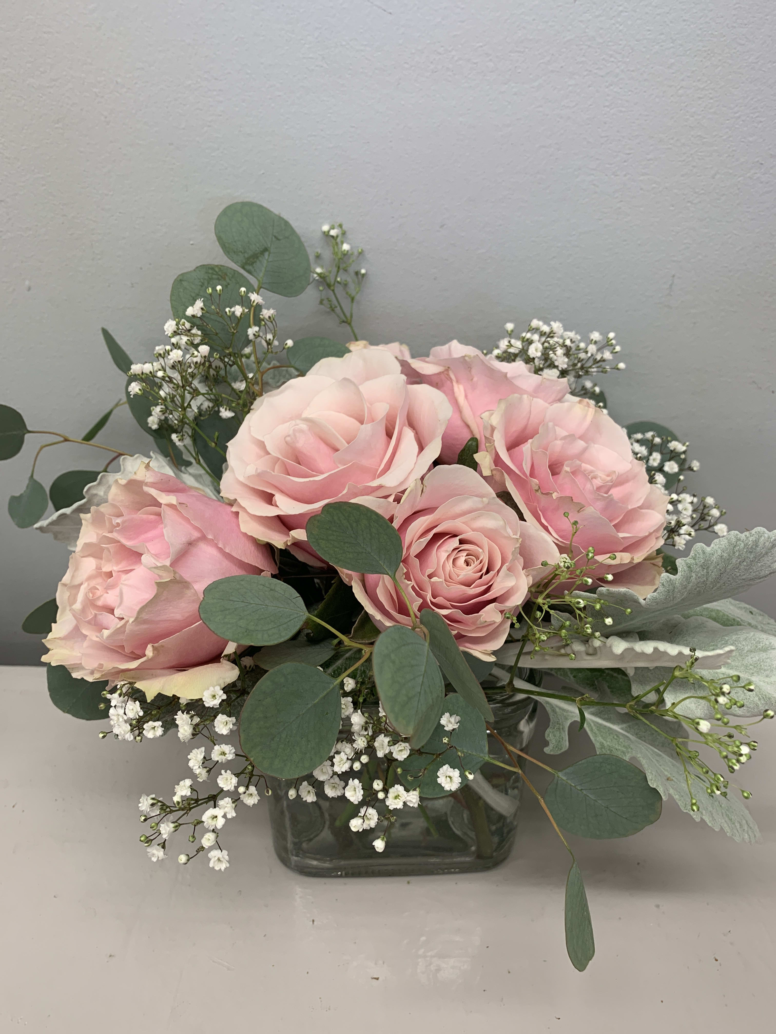Sweet And Simple Pink Roses In Walla Walla WA Petal Me Home Flowers Sweet And Simple Pink Roses In Walla Walla WA Petal Me Home Flowers