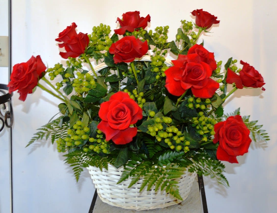 Red Rose Basket by PF Designs