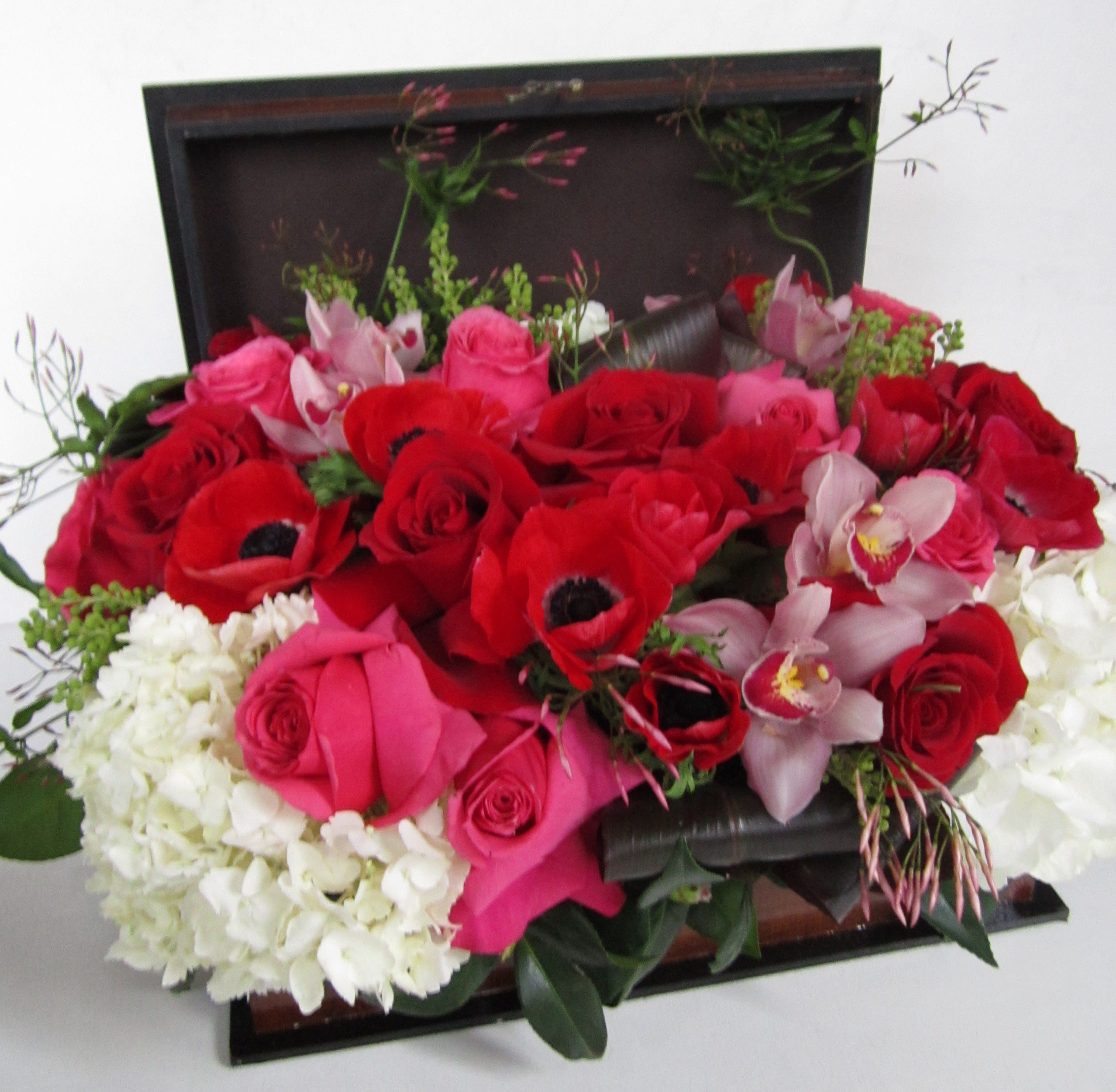 Treasure box Upscale in Los Angeles, CA | A Bed of Roses LA