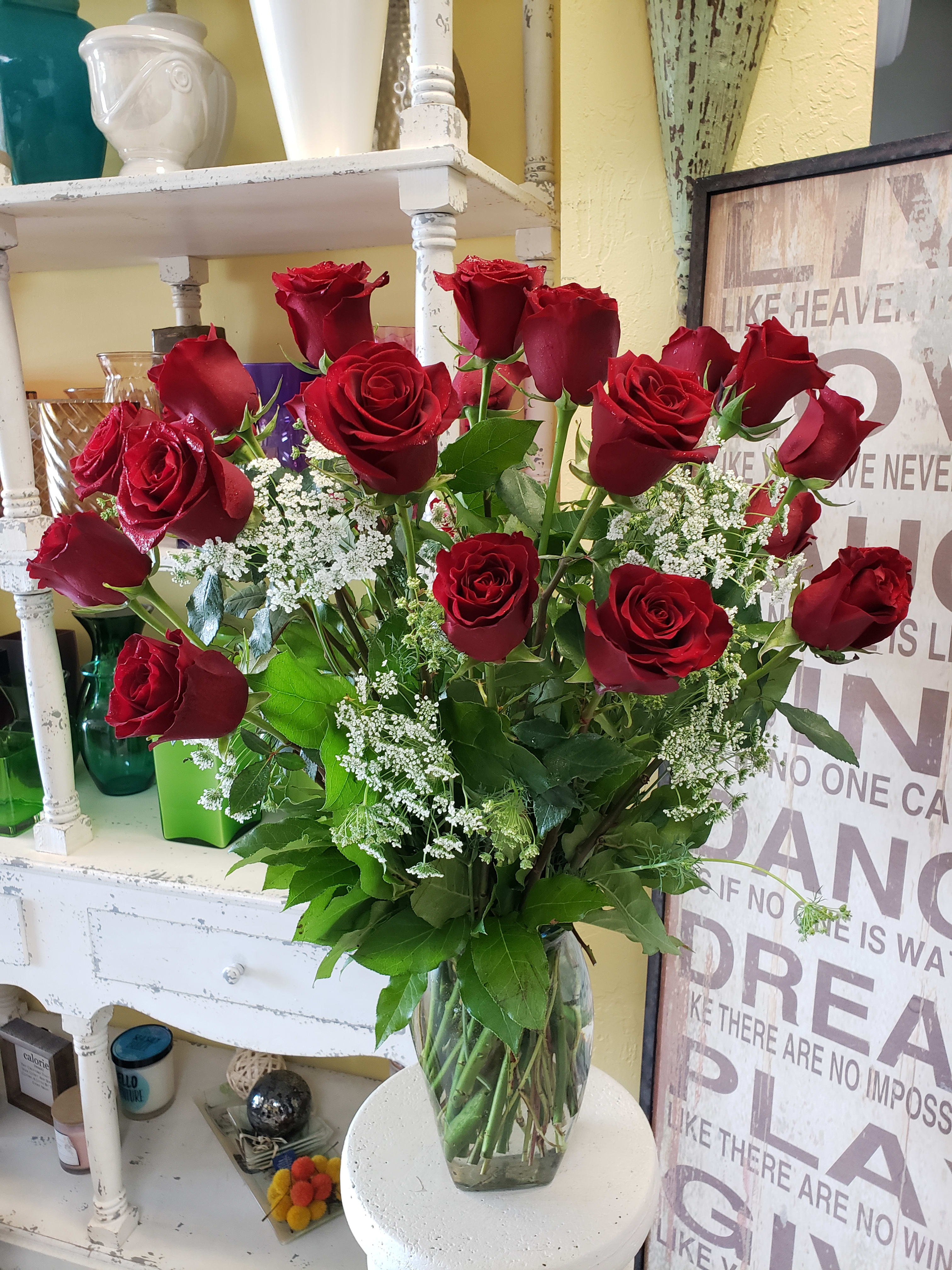 Classic Roses in Phoenix, AZ | La Paloma Flowers