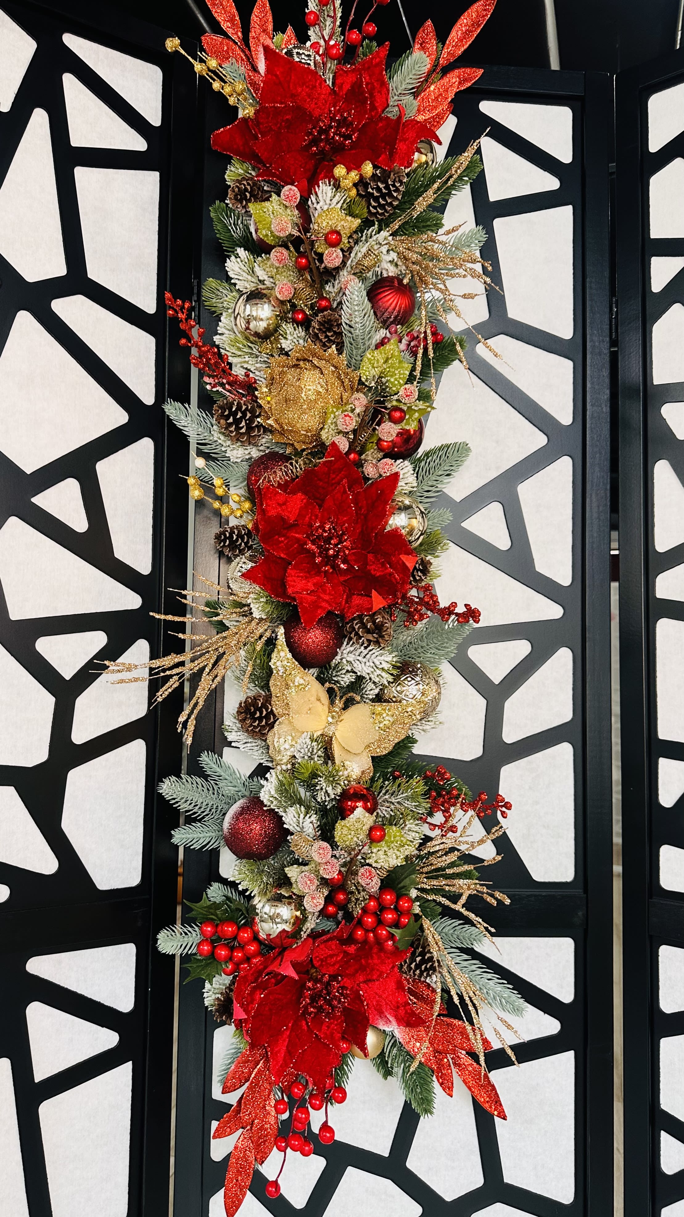 Red garland with gold (handmade) by Life Bouquets
