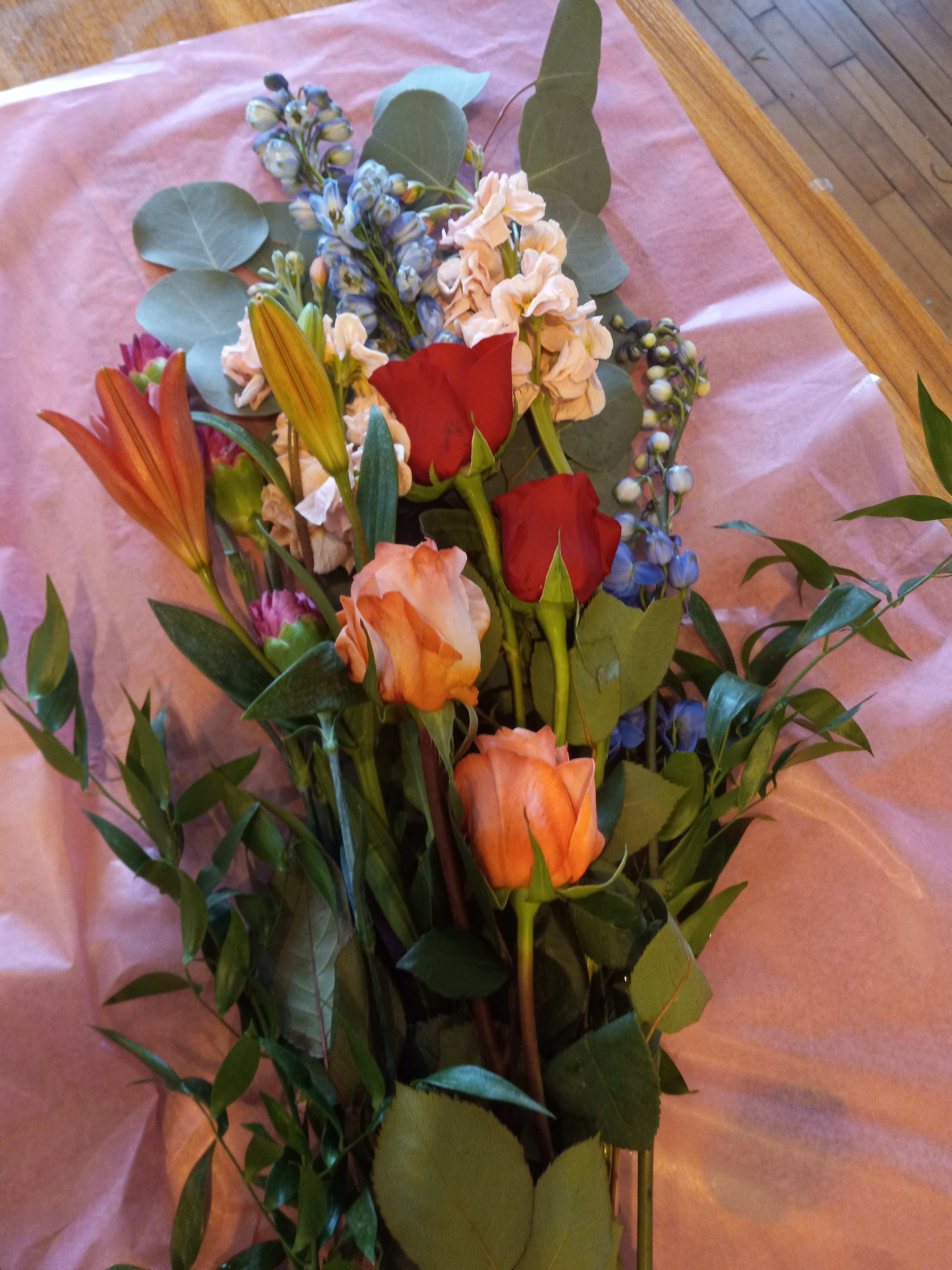 Loose flowers wrap by Elena's Flowers