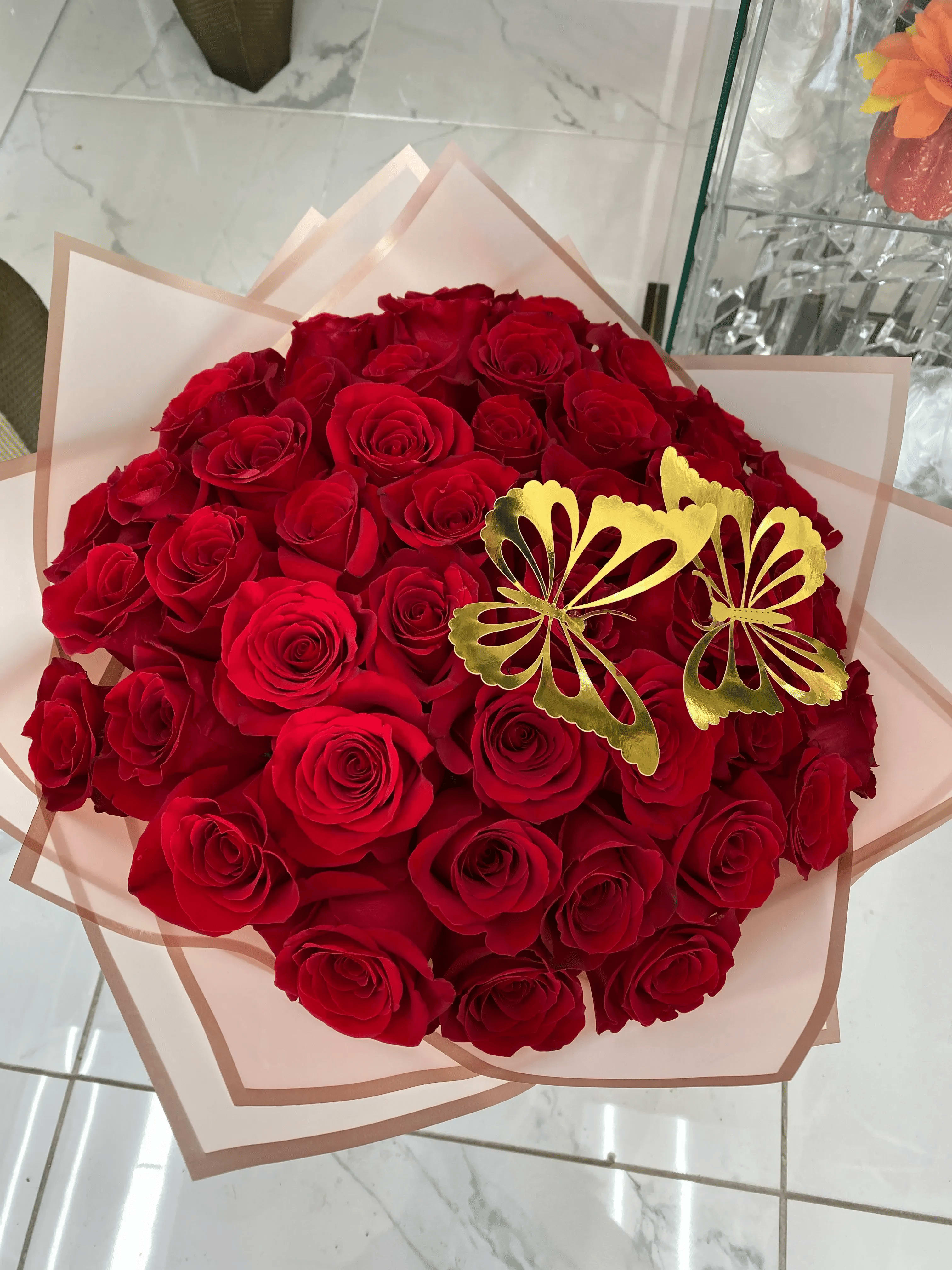 Ramo Buchón Red in Houston, TX | Magda's Flowers Shop