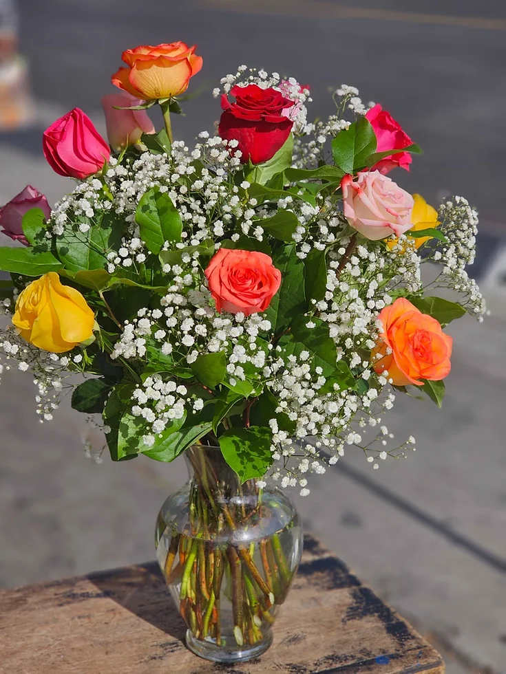 13 Premium Beautiful Assorted Roses in a vase in Los Angeles, CA ...