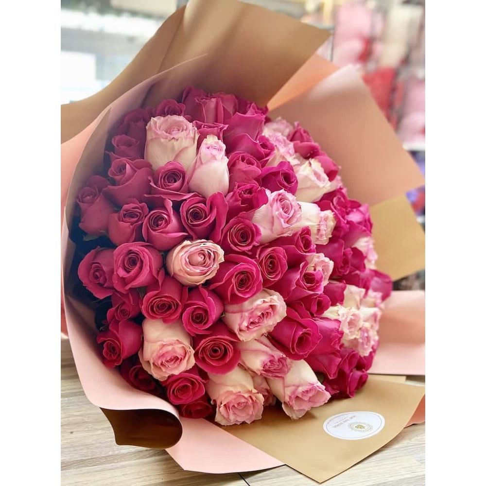 100 Roses Round EuroBouquet - Hot Pink/ Light Pink in Miami, FL | More ...