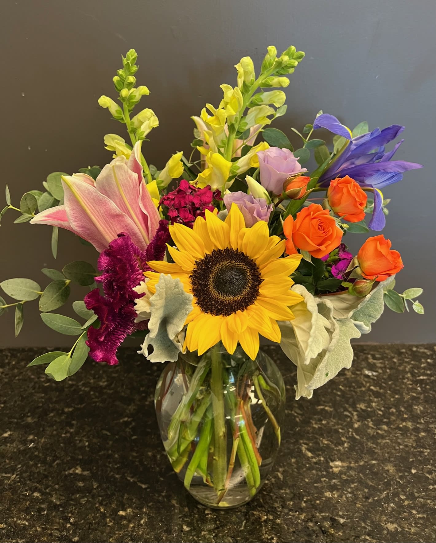 Kansas Cottage in Wichita, KS | Lilie's Flower Shop