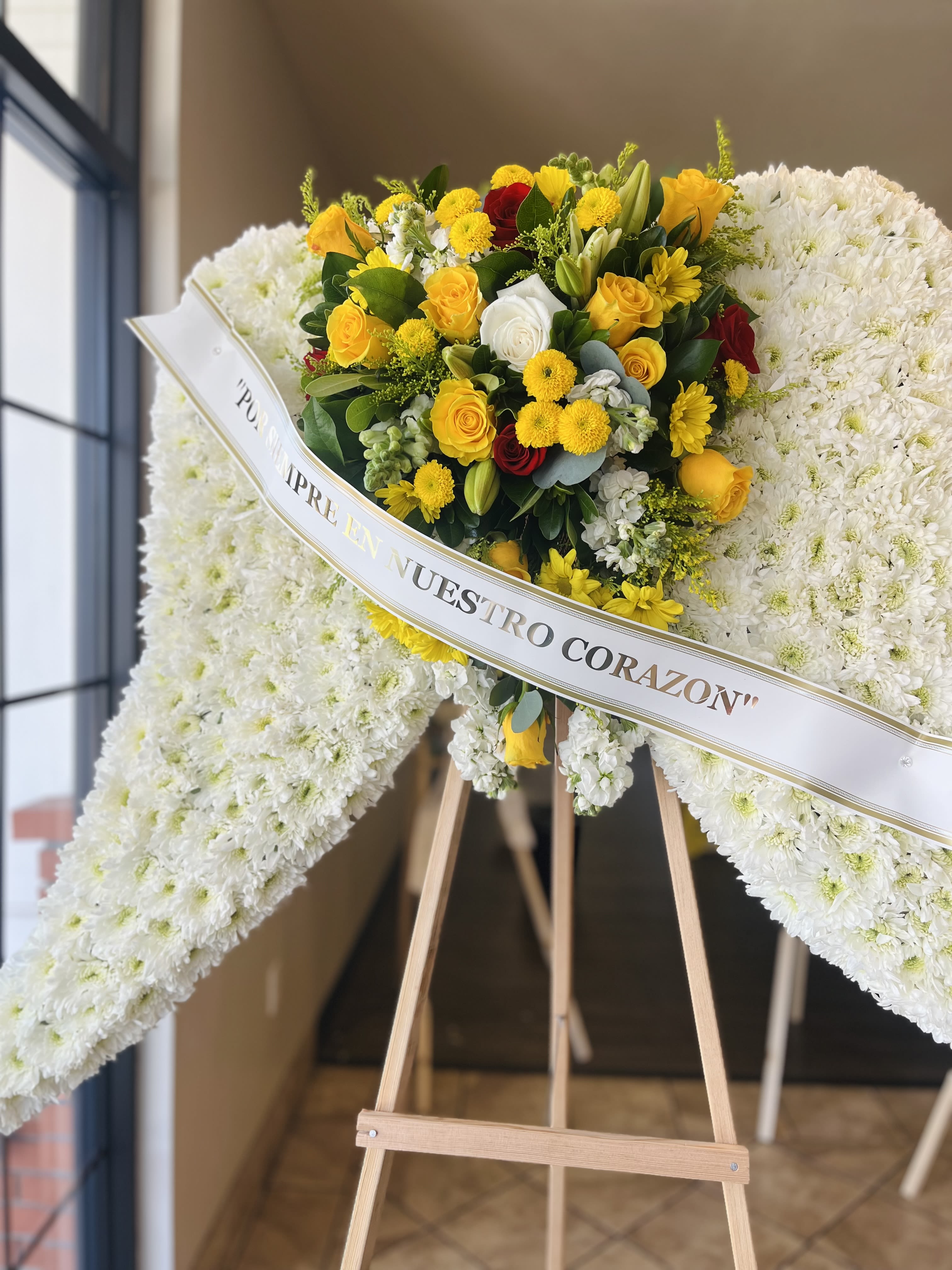 ANGEL WINGS by Memorable Flowers