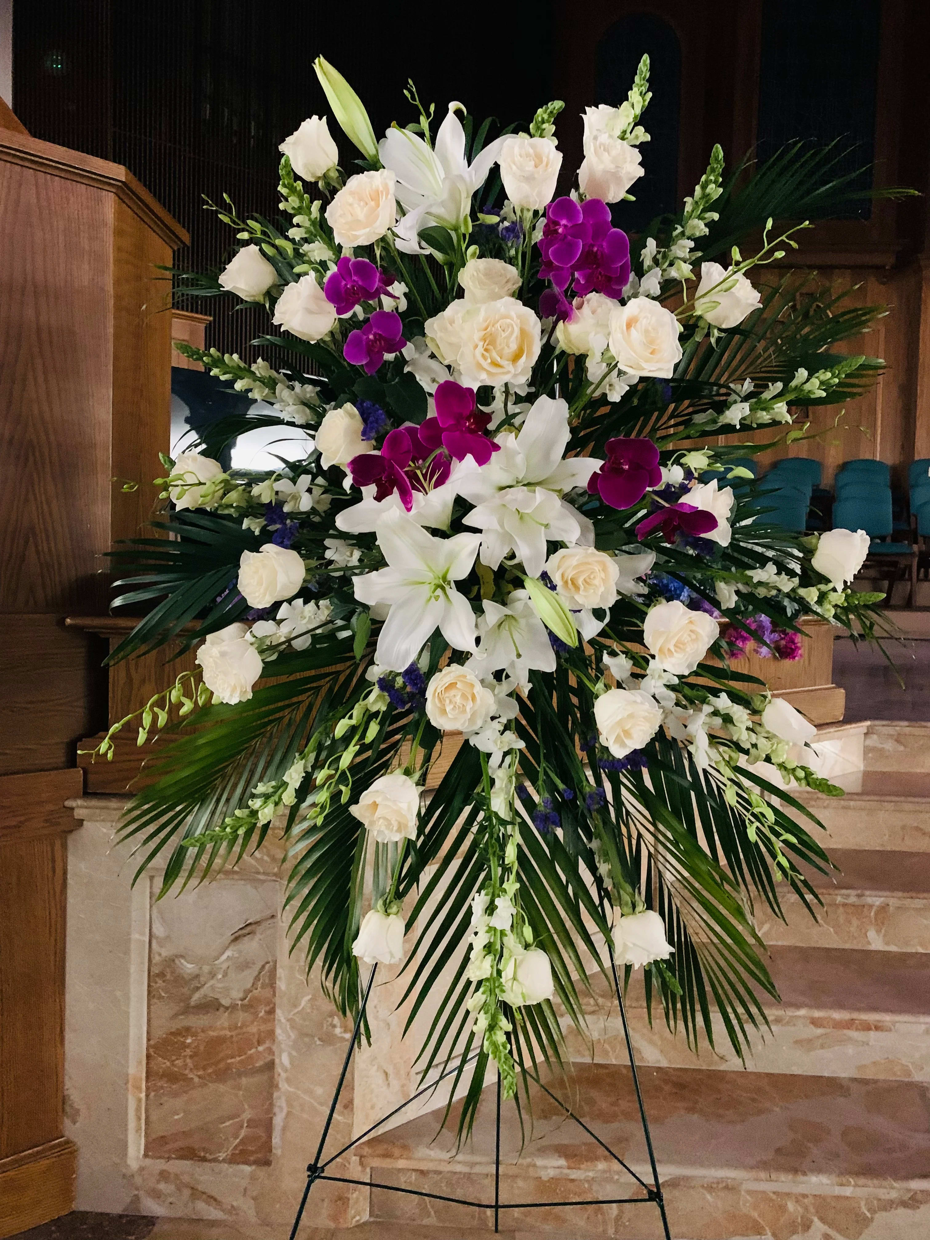 Funeral stand in Fort Lauderdale, FL | Art of Petals