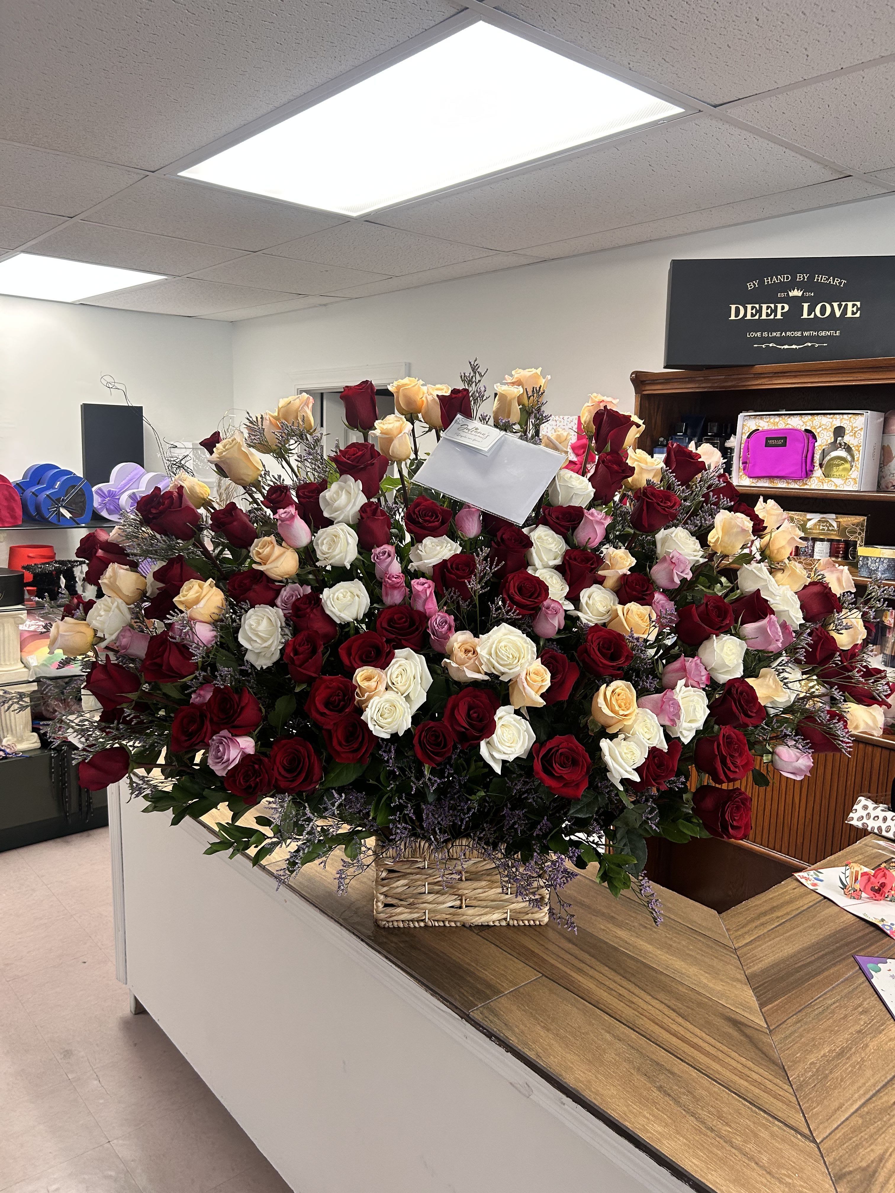 Extra large arrangement of rosesby Juliana’s flowers & gift shop