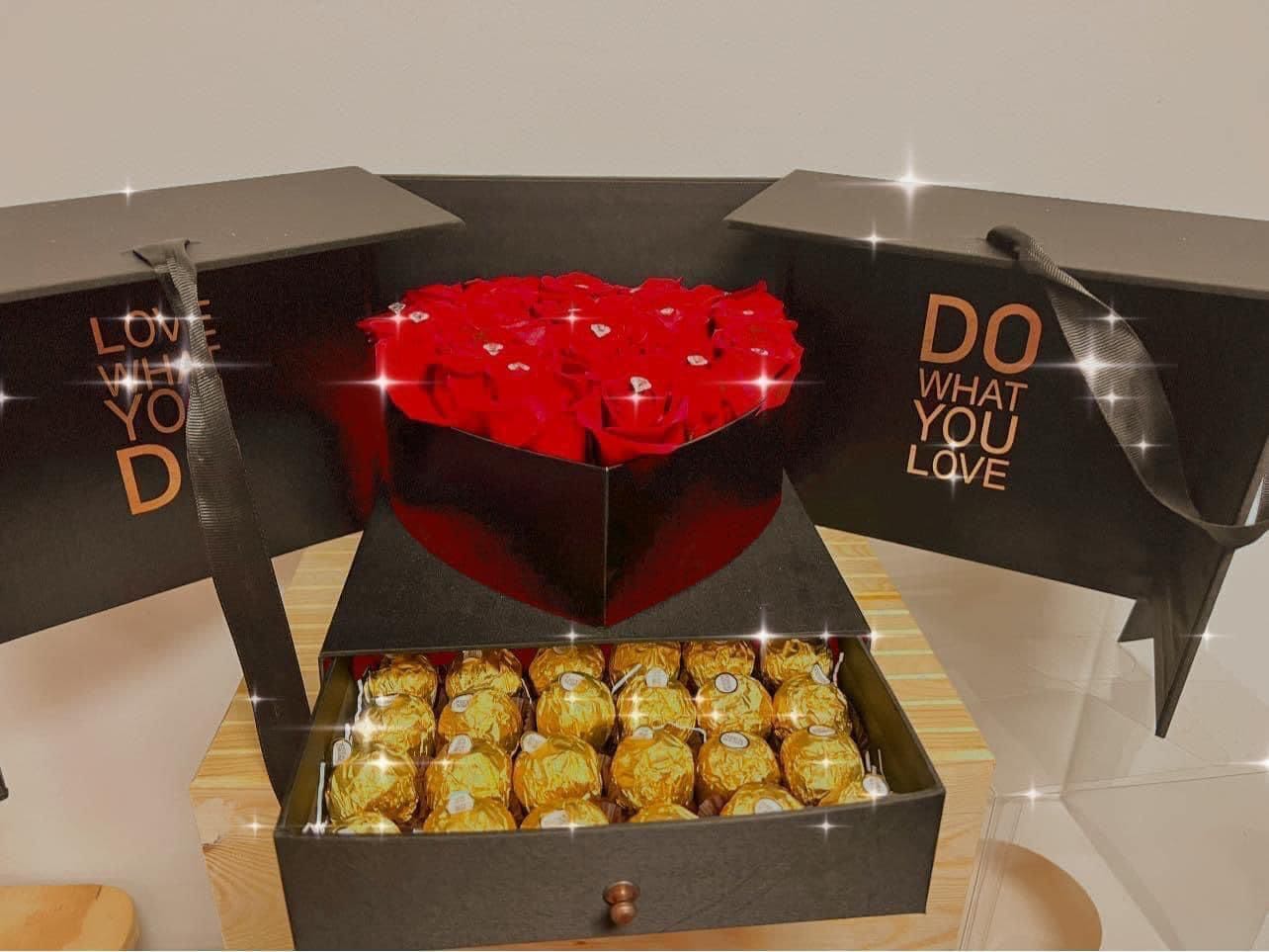 Red romance (Box Collections)by Premier - Balloons & Flowers & Party ...