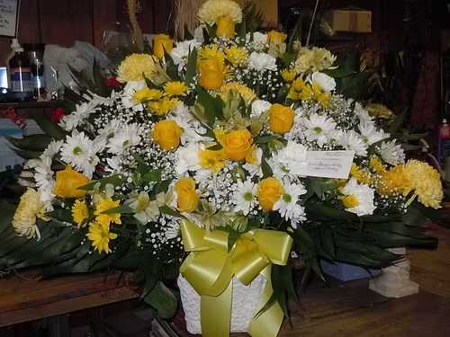 TB40 Traditional Basketby Patricia Ann Florist