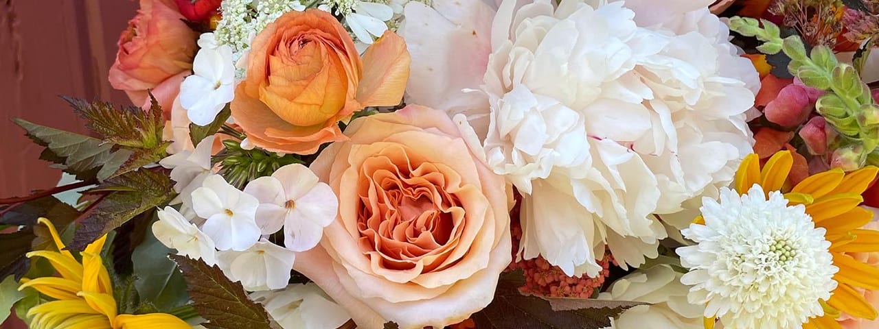 Lebanon Florist | Flower Delivery by Flowers from the Rafters